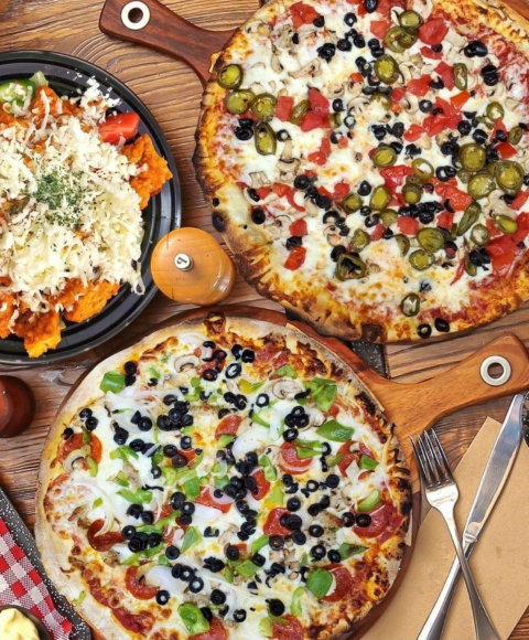 Napoli Pizza Las Vegas – Home of the 36" Pizza